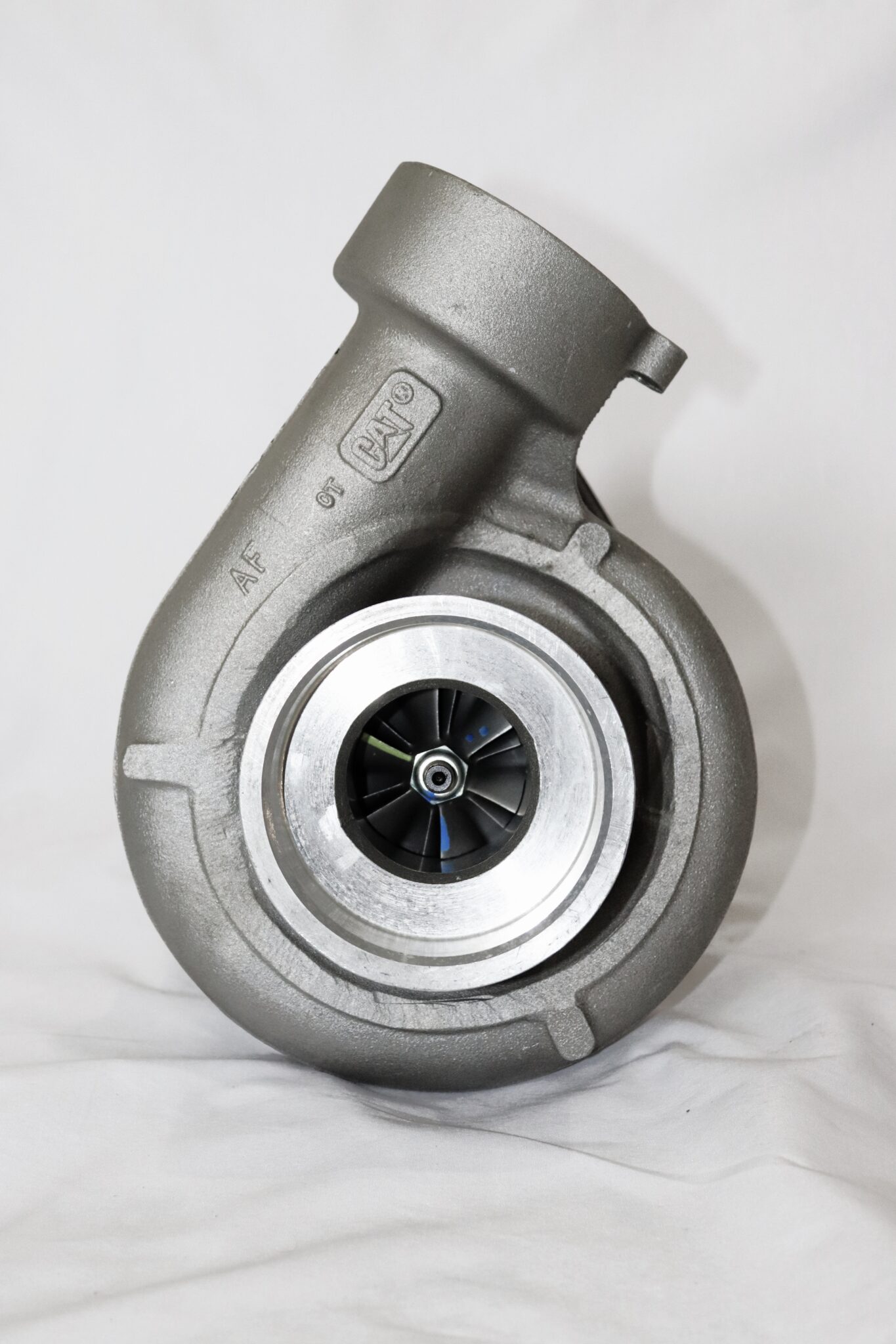 CATERPILLAR TURBOCHARGER P/N: 7N2515 - DarkOct02
